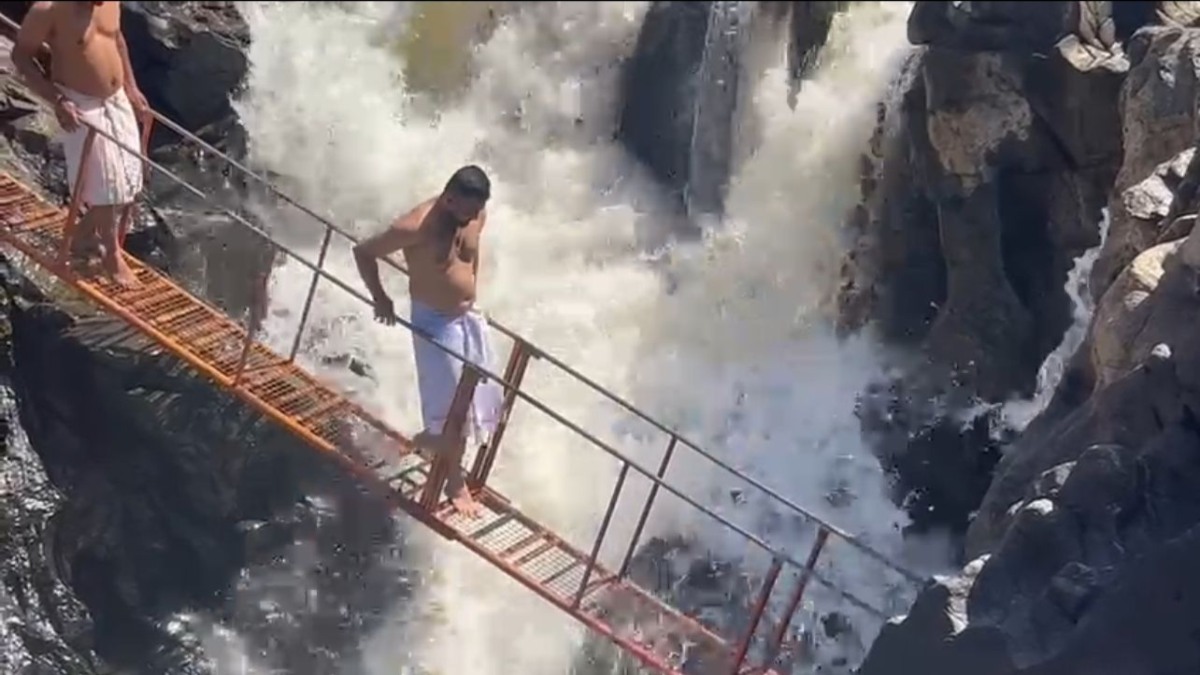 ದಟ್ಟ ಕಾನನದ ನಡುವೆ ಈ ಸ್ಥಳದಲ್ಲಿ ಅಮಾವಾಸ್ಯೆಯ ತೀರ್ಥ ಸ್ನಾನ: ಇಲ್ಲಿದೆ ಹೆಬ್ರಿಯ ವಿಶೇಷ ಕ್ಷೇತ್ರದ ಪರಿಚಯ ...