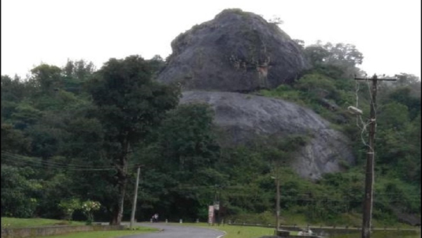 ಚಾರಣಪ್ರಿಯರೇ ಗಮನಿಸಿ..! ಕೊಡಗಿನಲ್ಲಿ ಈ ಬೆಟ್ಟಕ್ಕೆ ಮಿಸ್‌ ಮಾಡದೇ ಭೇಟಿ ನೀಡಿ ...