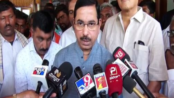 ಮಹದಾಯಿ-ಕಳಸಾ ಬಂಡೂರಿ ಯೋಜನೆ ಜಾರಿ ಜವಾಬ್ದಾರಿ ನನ್ನದು: ಕೇಂದ್ರ ಸಚಿವ | Mahadayi ...