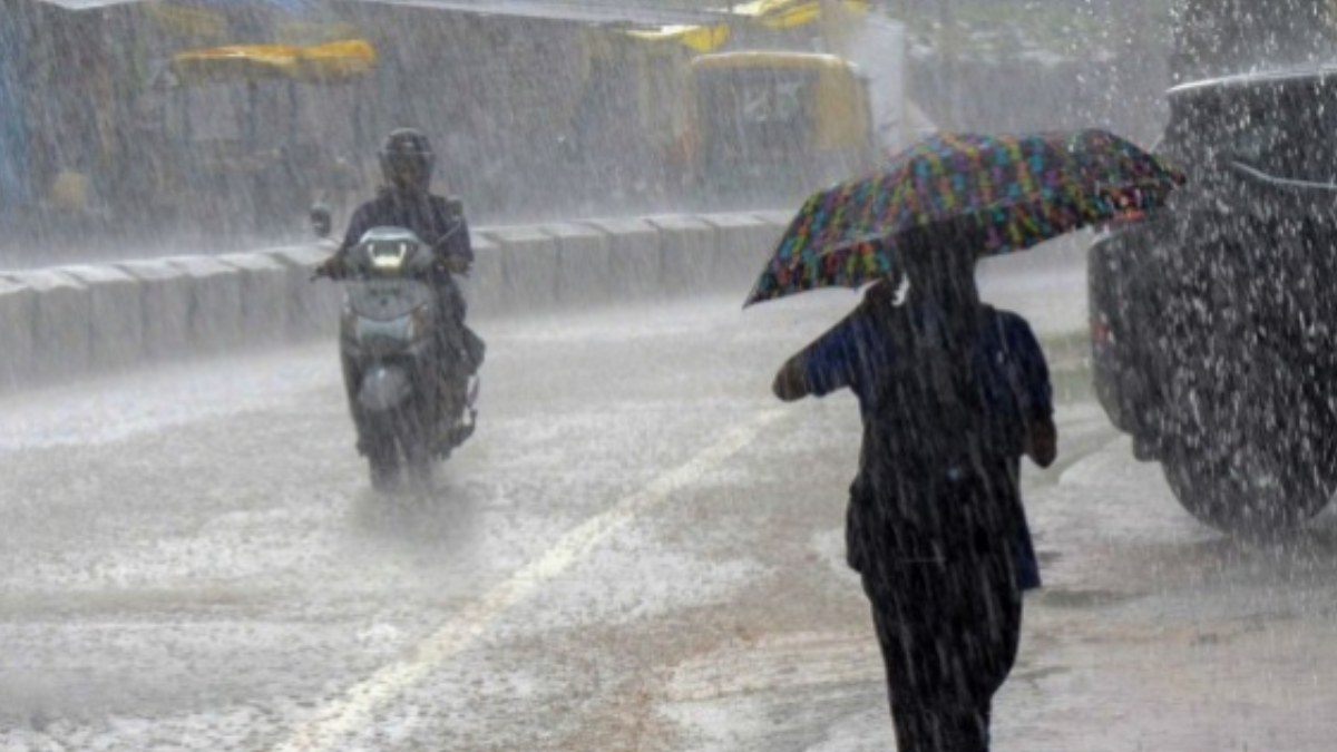 Karnataka Rain: ಕೆಲವೇ ಕ್ಷಣಗಳಲ್ಲಿ ರಾಜ್ಯದ ಈ ಜಿಲ್ಲೆಗಳಿಗೆ ಭಾರೀ ಮಳೆ ...