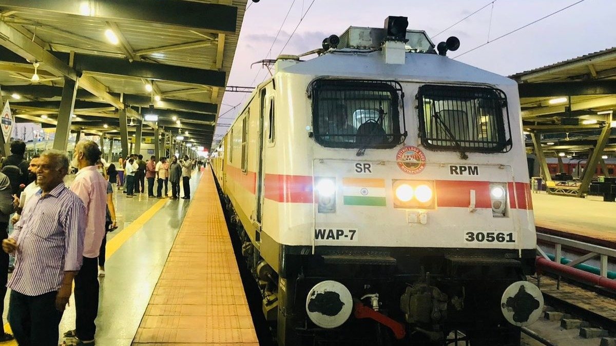 Summer Special Express Trains: ಬೆಂಗಳೂರಿನಿಂದ ಈ ಮಾರ್ಗಗಳಿಗೆ ಬೇಸಿಗೆ ವಿಶೇಷ ...