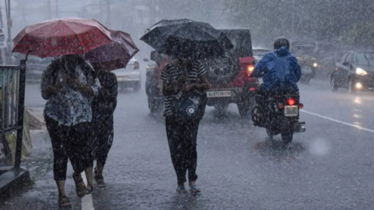 Monsoon Effect on Karnataka: ರಾಜ್ಯದ ಈ ಜಿಲ್ಲೆಗಳಲ್ಲಿ ಮಾತ್ರ ಭಾರೀ ಮಳೆ ...