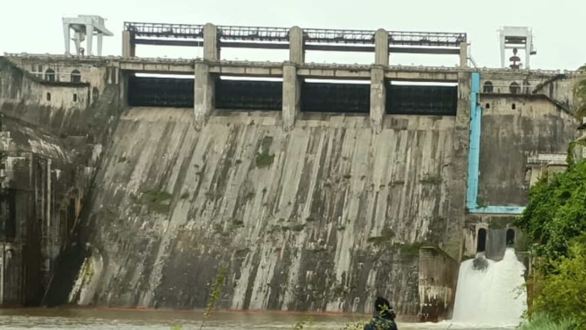 Bhadra Dam: ಭದ್ರಾ ಡ್ಯಾಂ ನೀರಿನ ಸೋರಿಕೆಗೆ ತಡೆ, ನಿಟ್ಟುಸಿರು ಬಿಟ್ಟ ರೈತರು ...