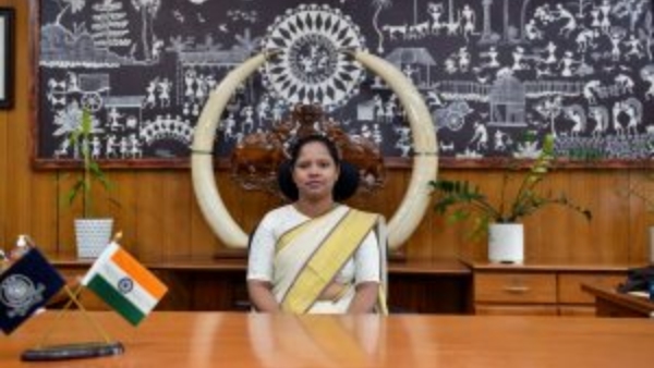 Wayanad landslide: ಜನರ ಗಮನ ಸೆಳೆದ ಡಿಸಿ, ಕನ್ನಡತಿ ಡಿ. ಆರ್. ಮೇಘಶ್ರೀ ...