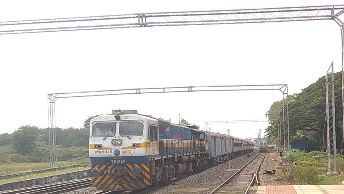 ಧಾರವಾಡ-ದಾಂಡೇಲಿ ನಡುವೆ ಮತ್ತೆ ರೈಲು ಸಂಚಾರ | Dharwad Dandeli Train Service ...