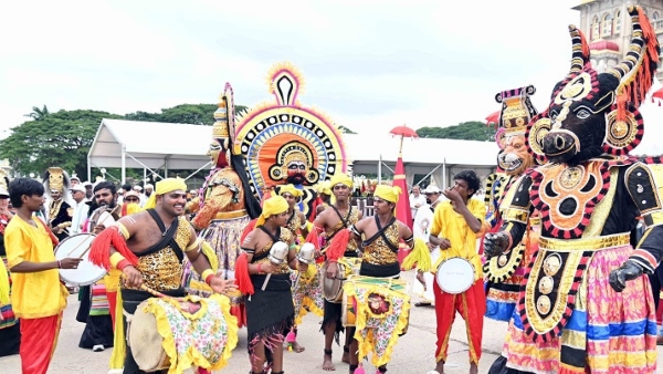 ಮೈಸೂರು ಅರಮನೆ ಅಂಗಳದಲ್ಲಿ ಇಂದು ಮಿನಿ ಜಂಬೂ ಸವಾರಿ: ಏನಿದರ ವಿಶೇಷ..? | Mysuru ...