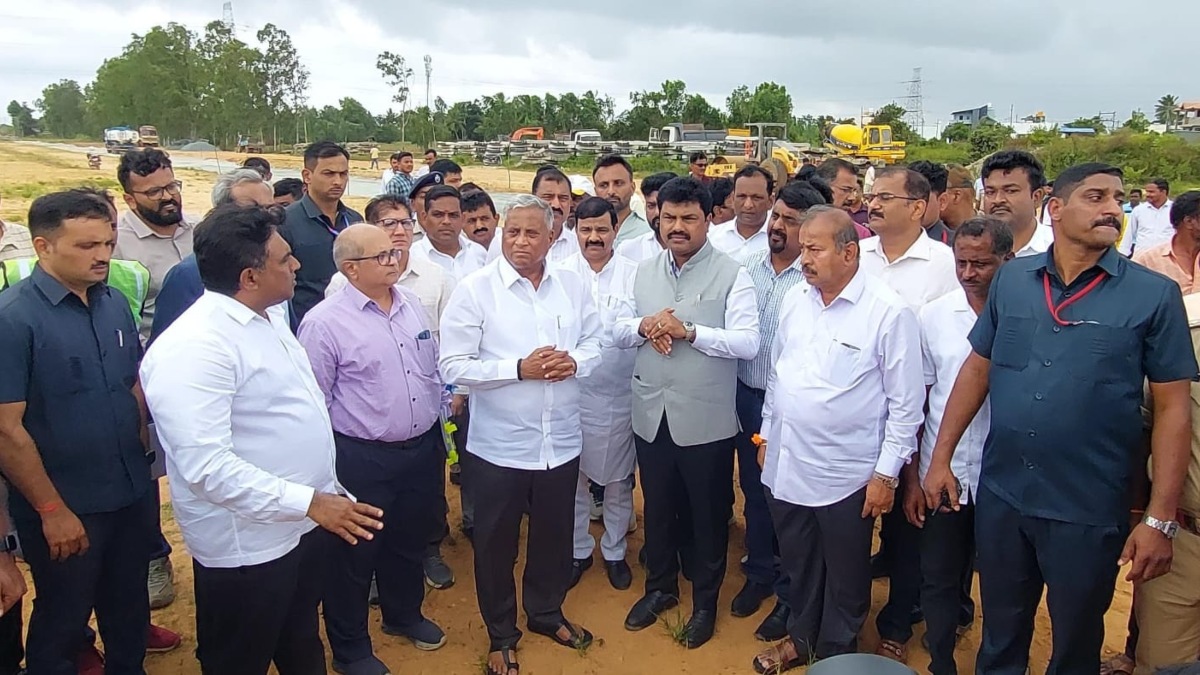 ಶಿಕಾರಿಪುರ-ರಾಣೆಬೆನ್ನೂರು ರೈಲು ಮಾರ್ಗ: ಸಚಿವ ಸೋಮಣ್ಣ ಕೊಟ್ಟ ಗಡುವು ಏನು ...