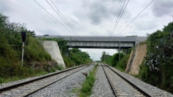 Tumkuru New Railway Line: ಈ ಹೊಸ ರೈಲ್ವೆ ಮಾರ್ಗ 2027ಕ್ಕೆ ಪೂರ್ಣ | Tumkur-Chitradurga-Davangere New ...