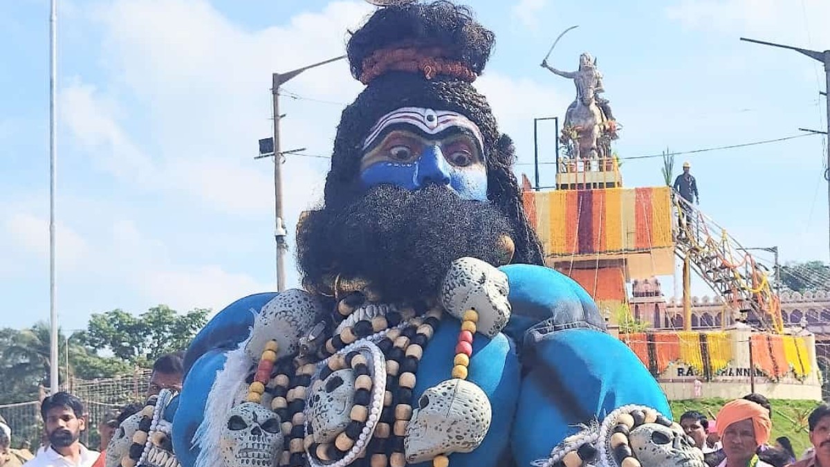 ಕಿತ್ತೂರು ಉತ್ಸವ-2024ಕ್ಕೆ ಅದ್ಧೂರಿ ಚಾಲನೆ: ಜನಮನ ಸೆಳೆದ ವಿಶೇಷ ಮೆರವಣಿಗೆ ...