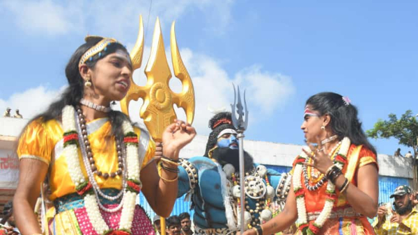 ಕಿತ್ತೂರು ಉತ್ಸವ-2024ಕ್ಕೆ ಅದ್ಧೂರಿ ಚಾಲನೆ: ಜನಮನ ಸೆಳೆದ ವಿಶೇಷ ಮೆರವಣಿಗೆ ...