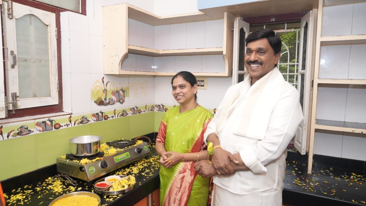 ಉಪ ಚುನಾವಣೆ: ಸಂಡೂರಿನಲ್ಲಿ ಮನೆ ಮಾಡಿದ ಜನಾರ್ದನ ರೆಡ್ಡಿ! | Sandur By Election ...