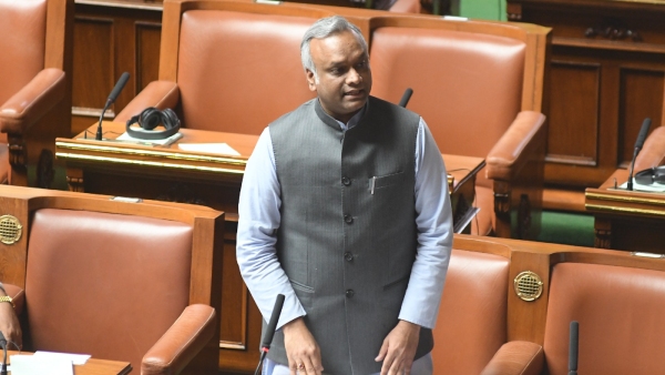 ಗ್ರಾಮ ಪಂಚಾಯಿತಿ ಅಭಿವೃದ್ಧಿ ಅಧಿಕಾರಿ ಹುದ್ದೆ ಕುರಿತು ಮಹತ್ವದ ಮಾಹಿತಿ ಇಲ್ಲಿದೆ ...