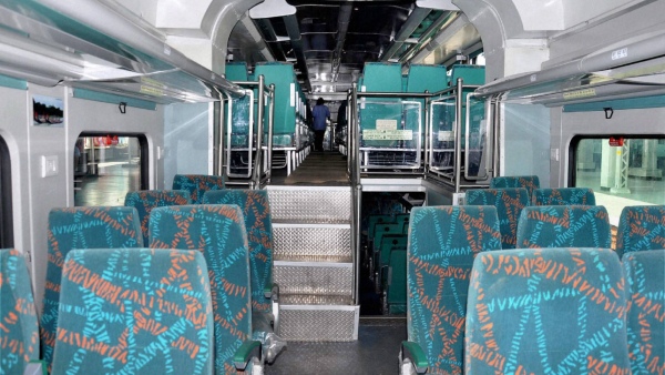 ಬೆಂಗಳೂರು-ಕೊಯಮತ್ತೂರು ಡಬಲ್ ಡೆಕ್ಕರ್ ರೈಲು ಪಾಲಕ್ಕಾಡ್‌ ತನಕ ವಿಸ್ತರಣೆ | Uday ...