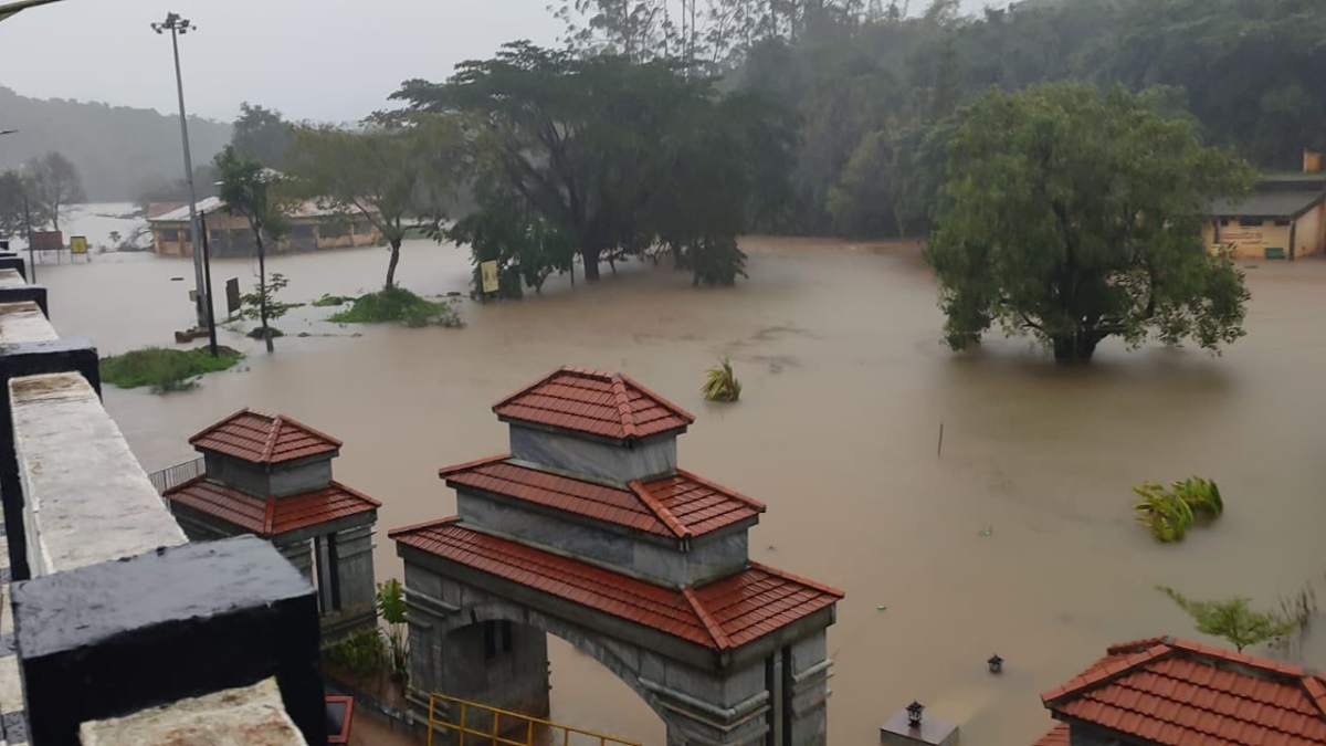 Rain Alert: ಭಾರೀ ಮಳೆಗೆ ಭಾಗಮಂಡಲದ ತ್ರಿವೇಣಿ ಸಂಗಮ ಜಲಾವೃತ, ಡ್ಯಾಂನಿಂದ ...