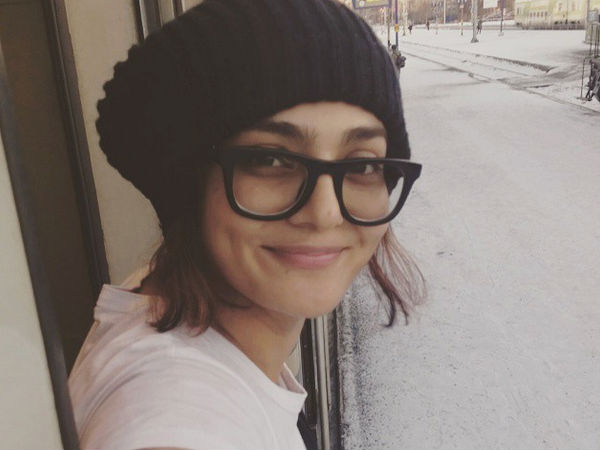 Actress Parvathi got a new name in Take Off title card. - Malayalam ...