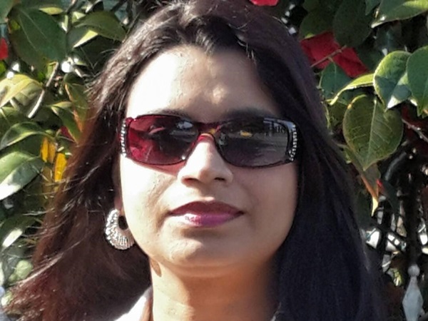 Mangalam TV COO Sunitha Devadas explains what is happening in Mangalam TV. - Malayalam Oneindia