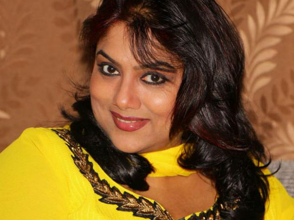 ranjini about amma controversy - Malayalam Oneindia