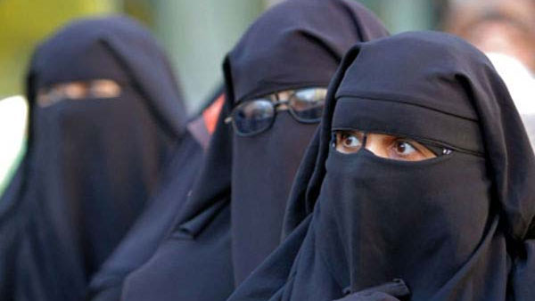 UP woman gets triple talaq for asking 30 rupess from husband to buy medicines - Malayalam Oneindia