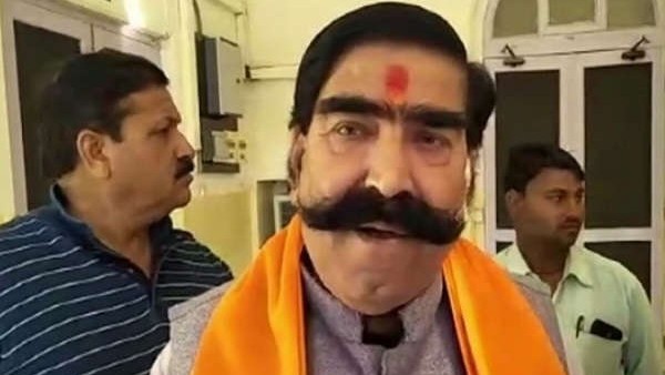 BJP Leader Gyan Dev Ahuja urg to Kill Anyone Involved in Cow Slaughter - Malayalam Oneindia