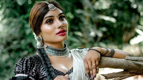Transgender artist Deepa Rani explained the reason behind wearing hijab ...