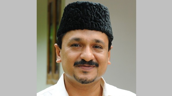 Sadiq Ali Shihab Thangal and PK Kunhalikutty Laughing When Asked About ...