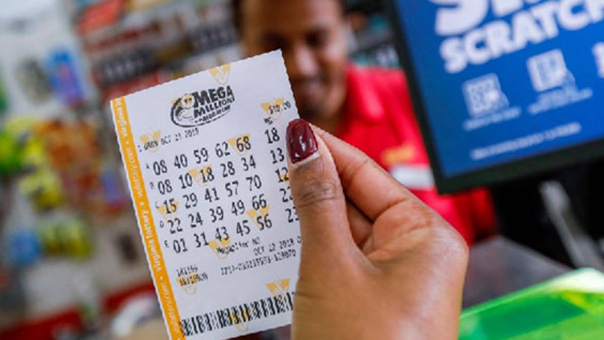 64-year-old man wins 6 crore lottery, Here is how he won lottery, goes ...