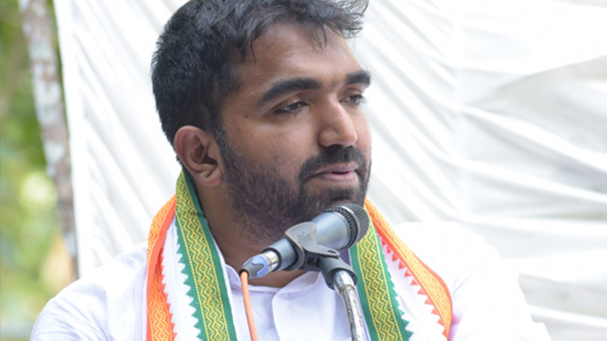 The Wheel Nut Of Chandy Oommen's Vehicle Got Loose,Here Is What ...