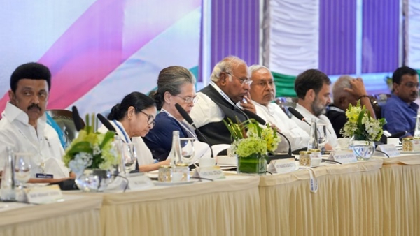 India Alliance Seat Sharing: Kerala and West Bengal May Out Of Box ...