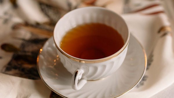 തണുത്ത ചായ ചൂടാക്കി കഴിക്കാറുണ്ടോ..? ഇക്കാര്യം നിര്‍ബന്ധമായും ...