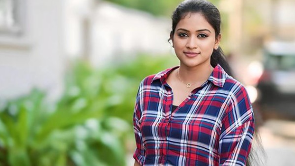 സീരിയല്‍ നടി വഞ്ചിച്ചെന്ന്; പ്രണയമില്ലെന്ന് ആര്യ, 40 വയസെന്ന് അറിയുന്നത് ഇപ്പോള്‍: പണം ...