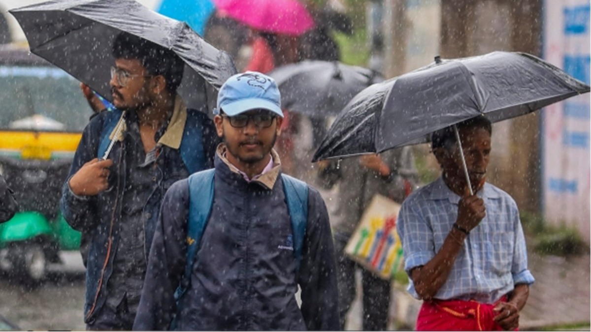 Heavy Rain Alert in Kerala: Four Districts Under Red Alert Today as Severe Weather Expected | മഴ ...