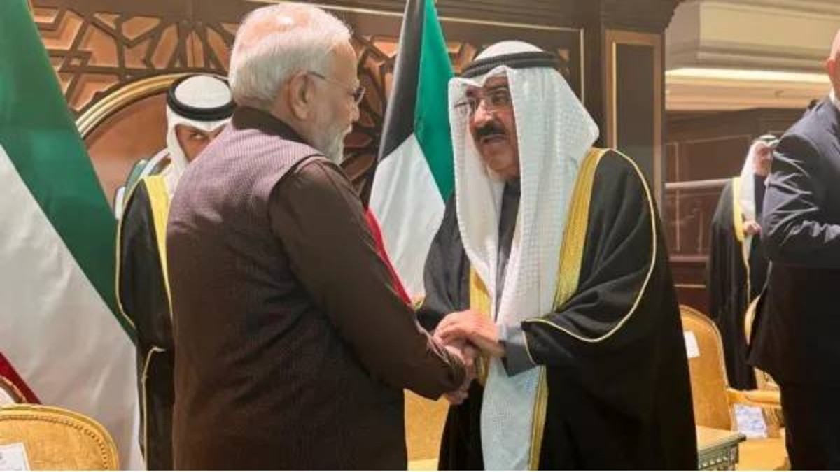 PM Modi visited Kuwait Modi meet Emirs of Kuwait and inaugurated the ...