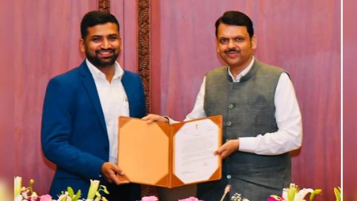 Beed News Who is the new collector Vivek Johnson Know personal life ...