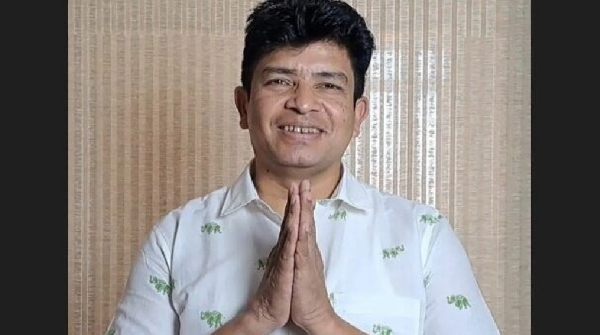 ସୁରଙ୍କ ବଡ଼ପୁଅକୁ ଟିକେଟ୍ ଦେଲା କଂଗ୍ରେସ, ସିଦ୍ଧାର୍ଥ ଲଢ଼ିବେ ନିମାପଡ଼ାରୁ ...