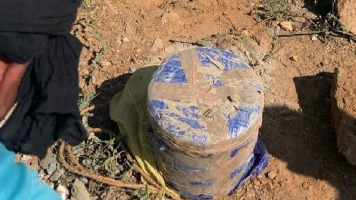 ଅଳ୍ପକେ ବର୍ତ୍ତିଗଲେ ସୁରକ୍ଷାକର୍ମୀ, ସର୍ଚ୍ଚ ଅପରେସନ ବେଳେ ୨୫ କିଲୋଗ୍ରାମ ଆଇଇଡି ଠାବ | In short, the ...