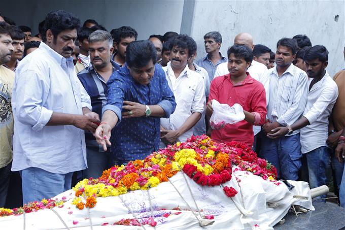 Actor Ravi Teja’s Brother Bharat Lost Life In Road Accident - Oneindia