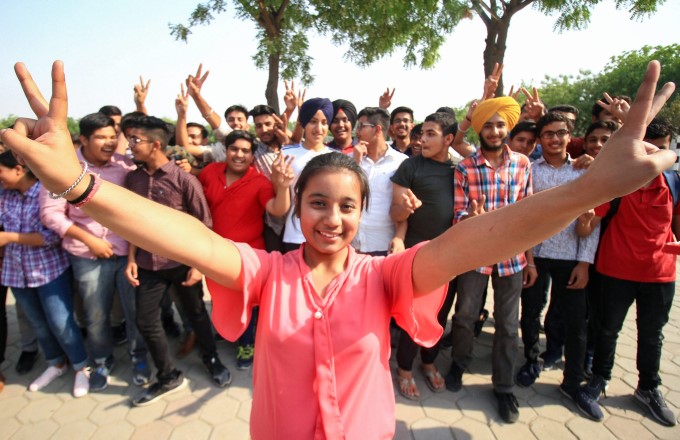 PHOTOS: CBSE Class 10th Toppers Celebrations - Latest Photos, Pictures ...