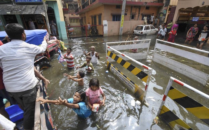 Heavy Rainfall In Bihar Photos: HD Pictures, Images, News Pics ...