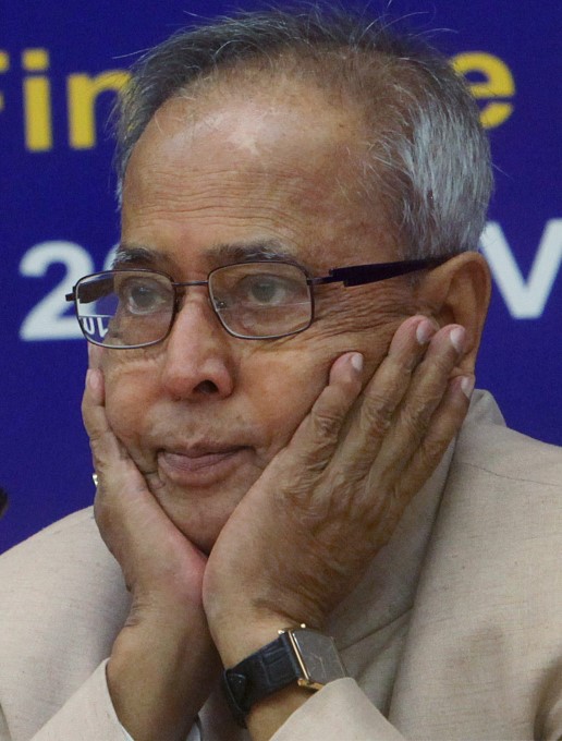 Rare Photos Of Former President Pranab Mukherjee - Oneindia