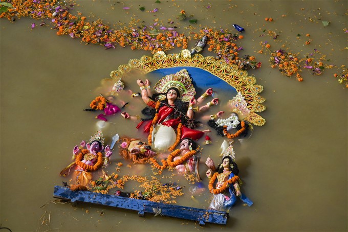 Immersion of Durga Idol 2020 - Oneindia