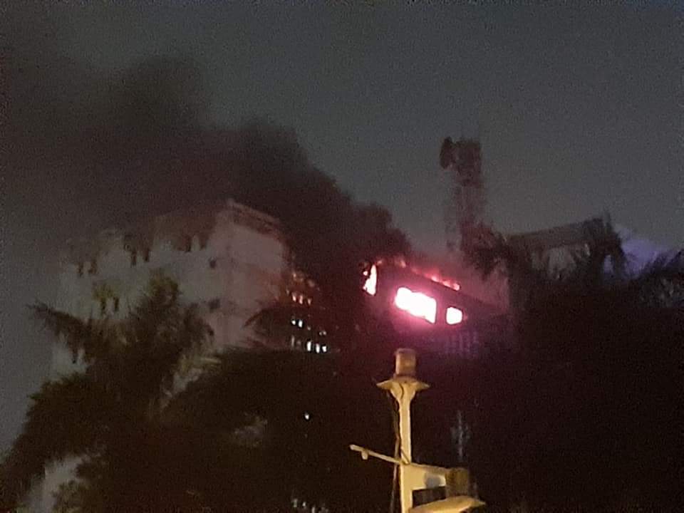 Massive Fire breaks out at Kolkata building - Oneindia