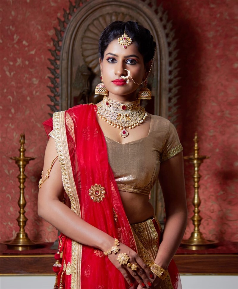 ഒരേ സമയം രാജകുമാരിയെ പോലെയും ഗ്ലാമറസായിട്ടും നിത്യ രാജ്, ചിത്രങ്ങള് ...