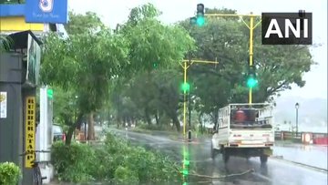 সাইক্লোন তাউকটে আছড়ে পড়তেই বিধ্বস্ত গোয়া থেকে কেরল, কর্ণাটক ...