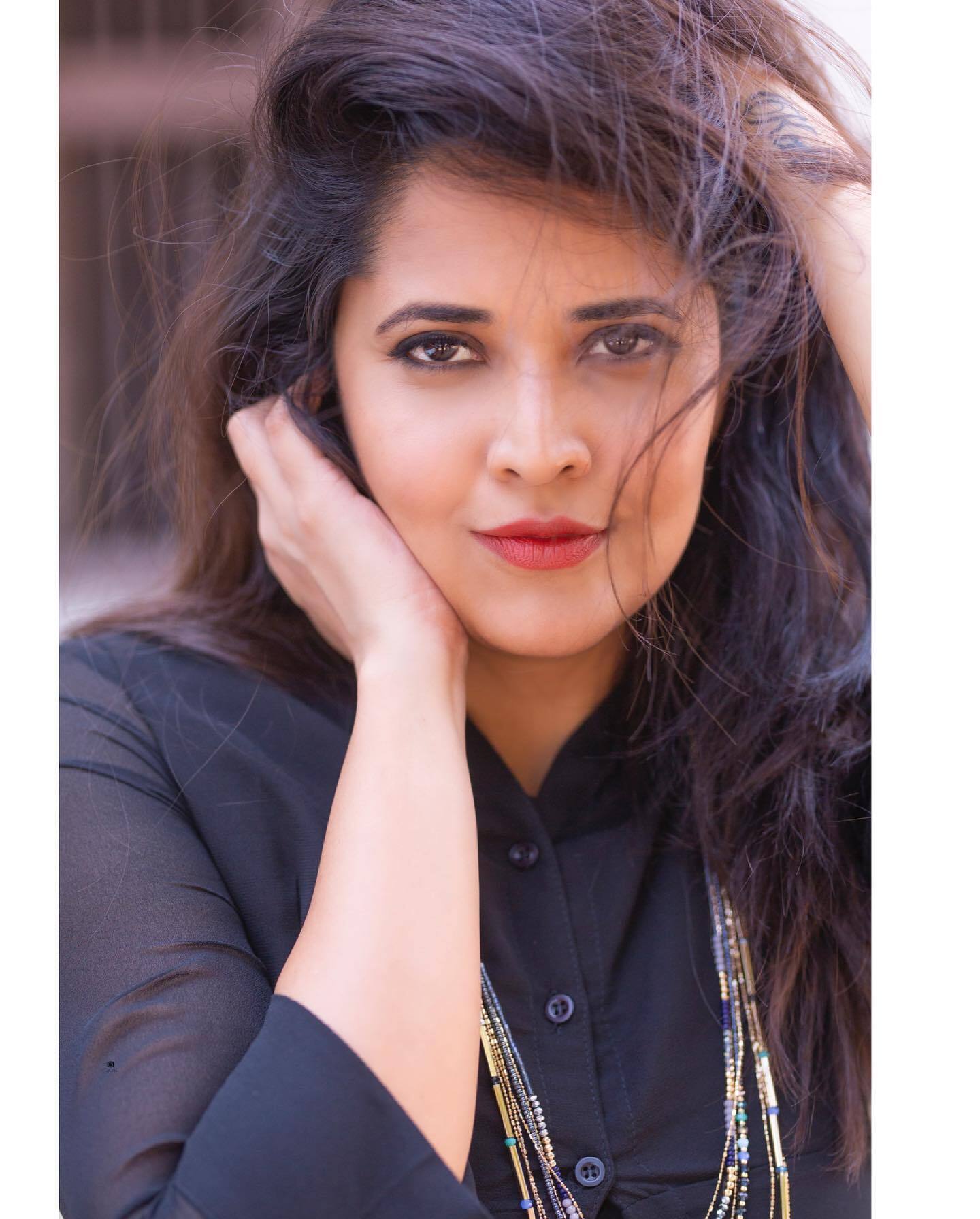 Anasuya:వామ్మో నిక్కర్‌లో రంగమ్మత్త అదుర్స్..! | Anasuya Bharadwaj:Have ...