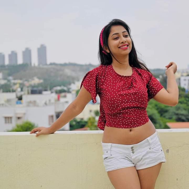 നടി ജയശ്രീ ആരാധ്യയുടെ കിടിലന്‍ ഫോട്ടോകള്‍ കാണാം | Kannada Actress ...