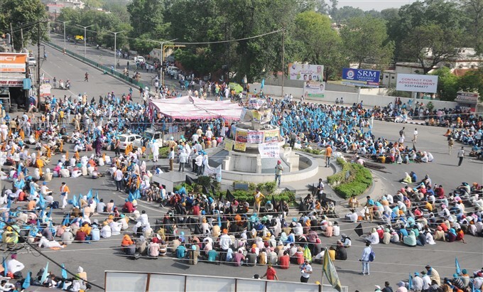PRTC Contractual drivers and conductors three days strike during a ...