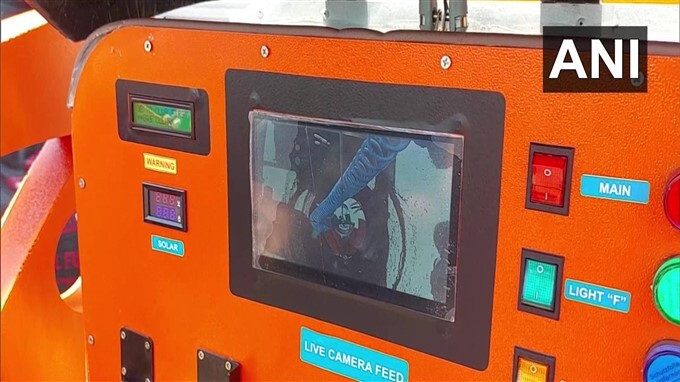 Vadodara Municipal Corporation gets a robotic scavenging machine in ...