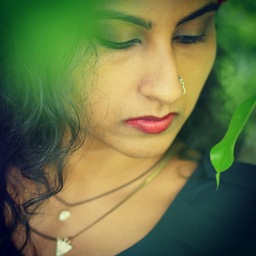 അമ്പോ, ഇത് ഡോക്ടർ ഷിനു ശ്യാമളനല്ലേ?.. വേറിട്ട മേക്കോവറിൽ താരം ...