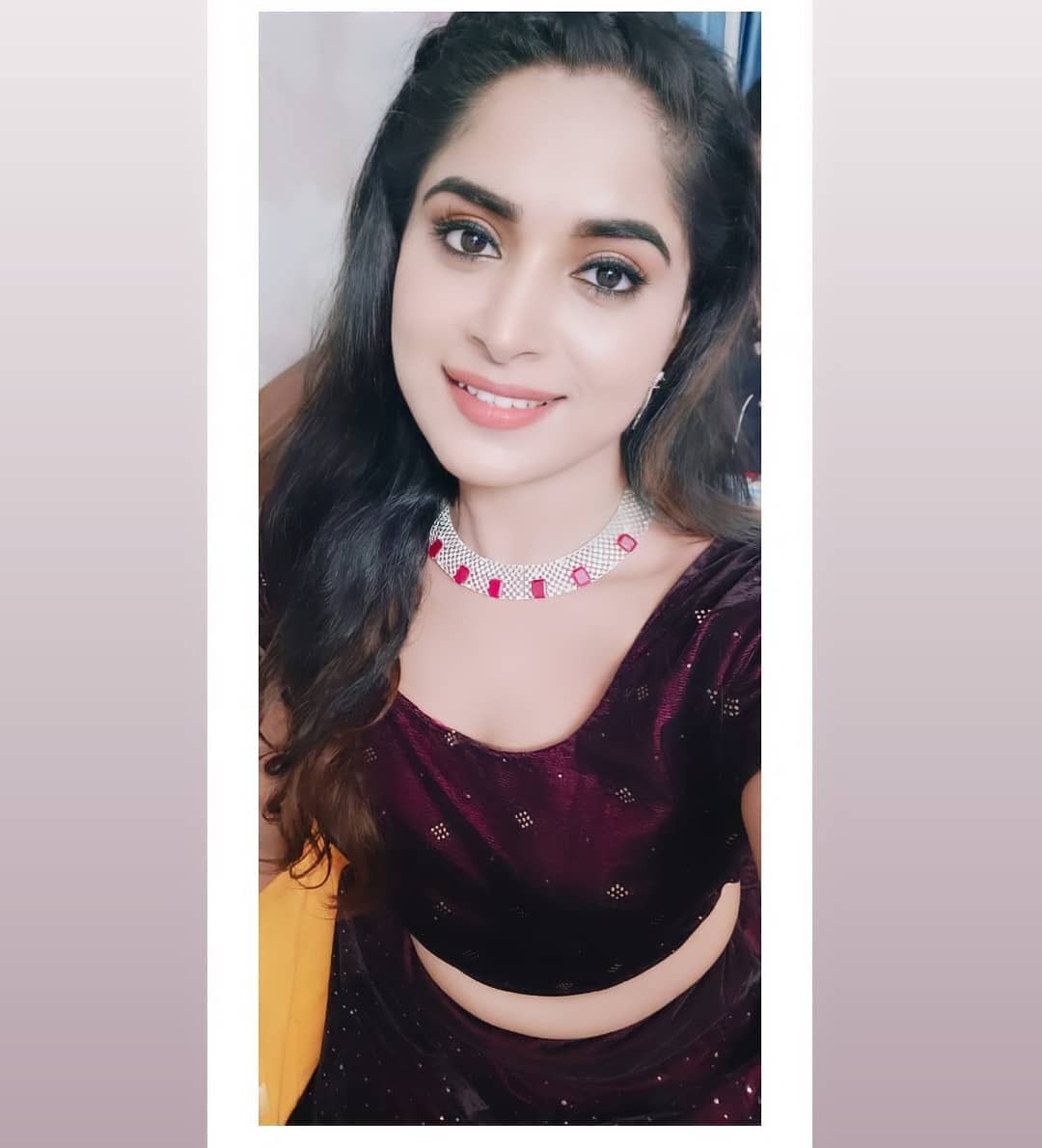 നാടൻ പെൺകുട്ടിയായി ആരതി സോജൻ; ഫോട്ടോസ് വൈറൽ | Malayalam TV Actress ...