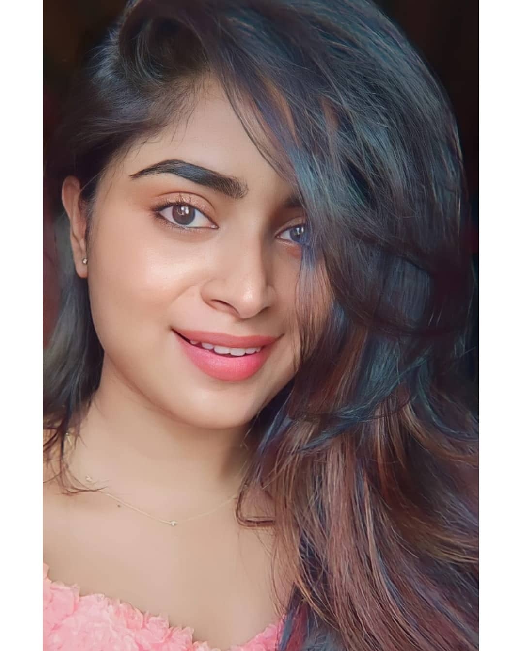 നാടൻ പെൺകുട്ടിയായി ആരതി സോജൻ; ഫോട്ടോസ് വൈറൽ | Malayalam TV Actress ...